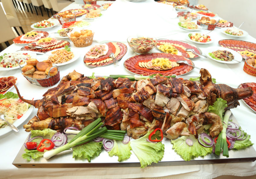 "Sjedenje ne prija želucu, vodu PIJEMO NEPRAVILNO" Dr Doder o lošim ...